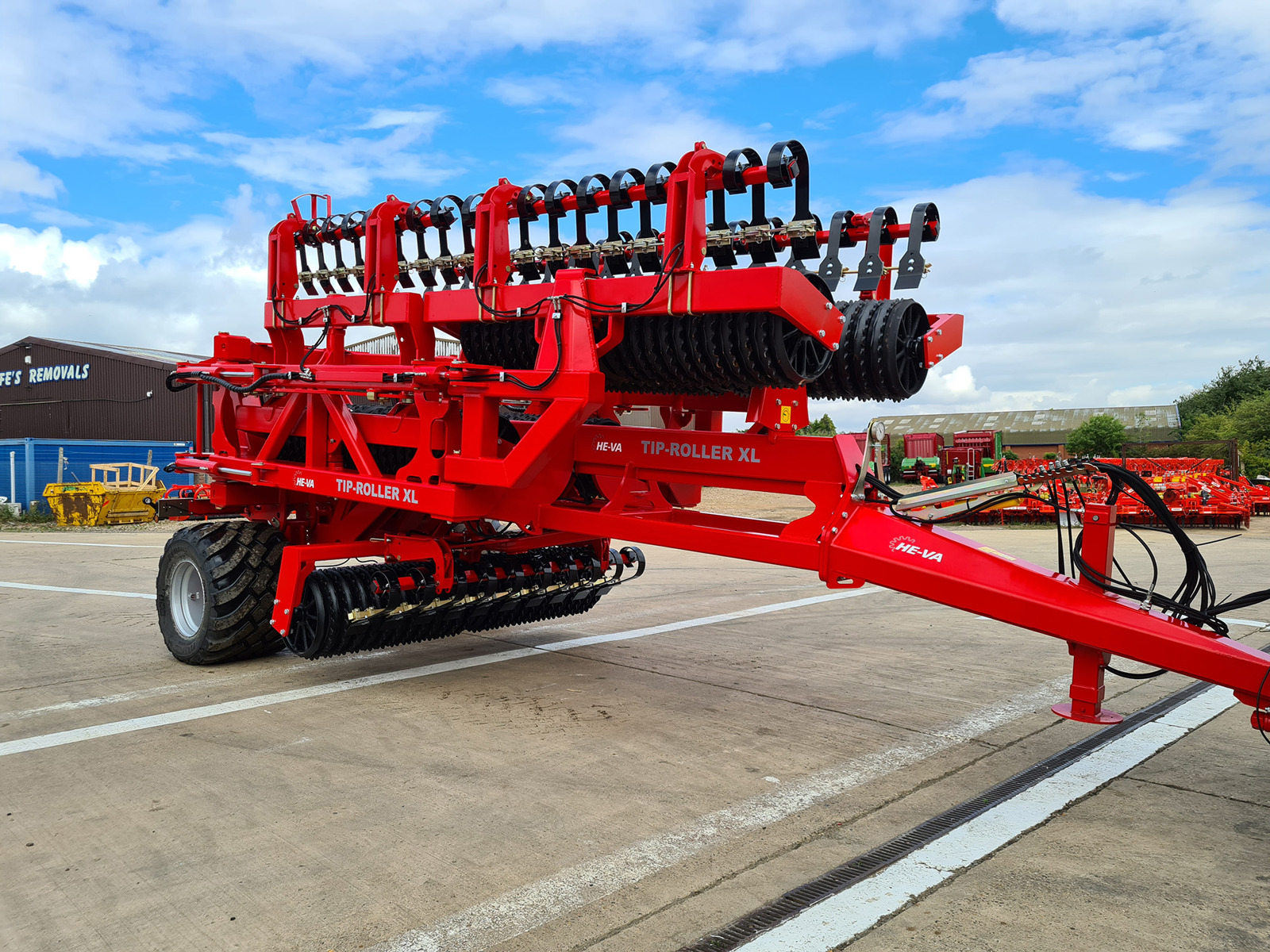 Tip Roller XL, 12.3m & 15.3m - HE-VA UK