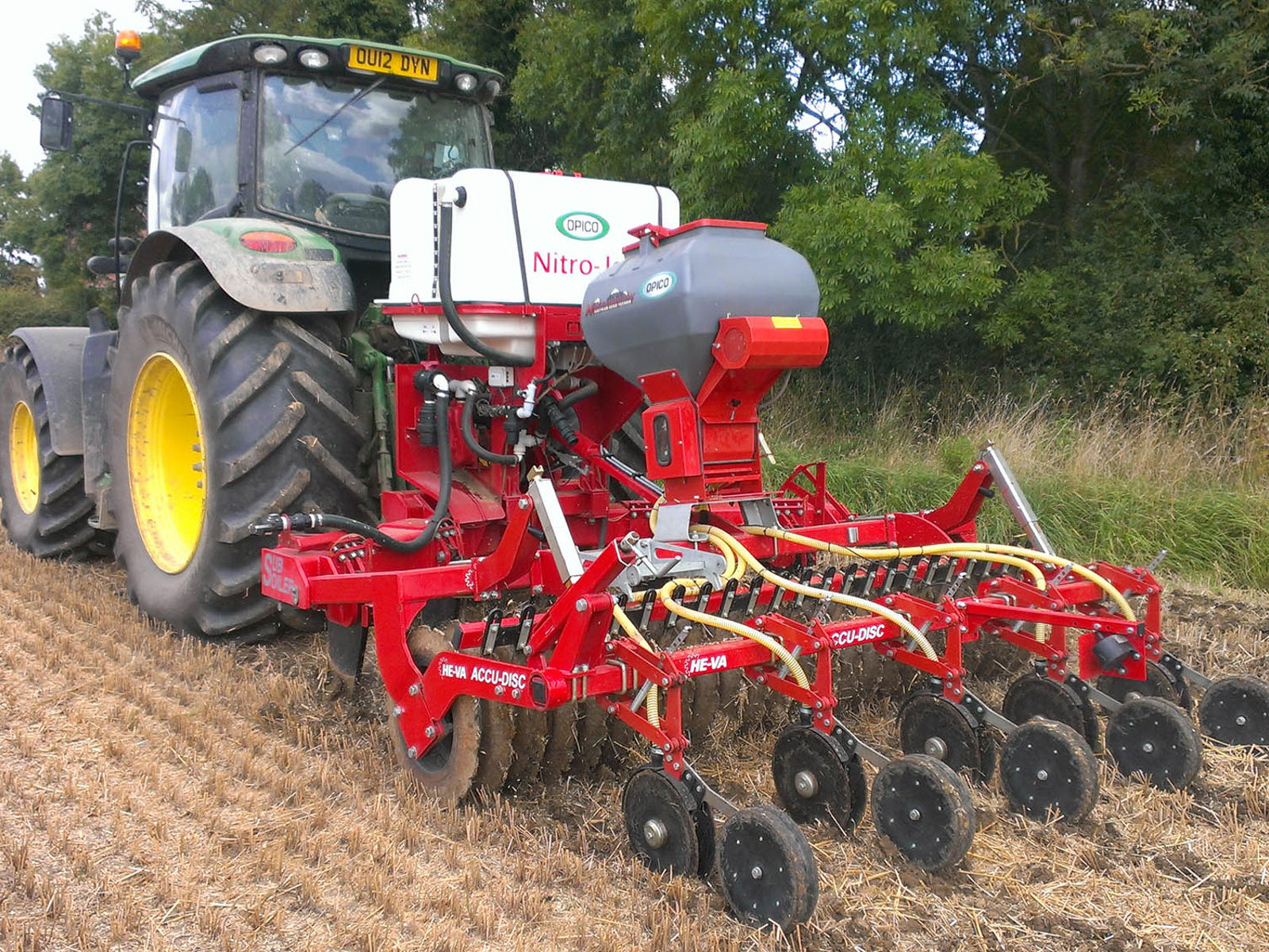 Accu-Disc, double disc coulter with press wheel - HE-VA UK