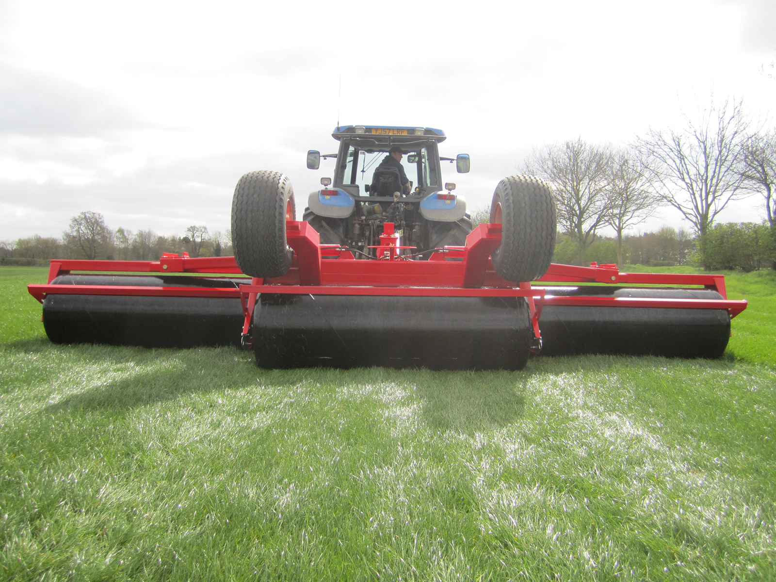 Grass Roller, water-ballastable rolls - HE-VA UK
