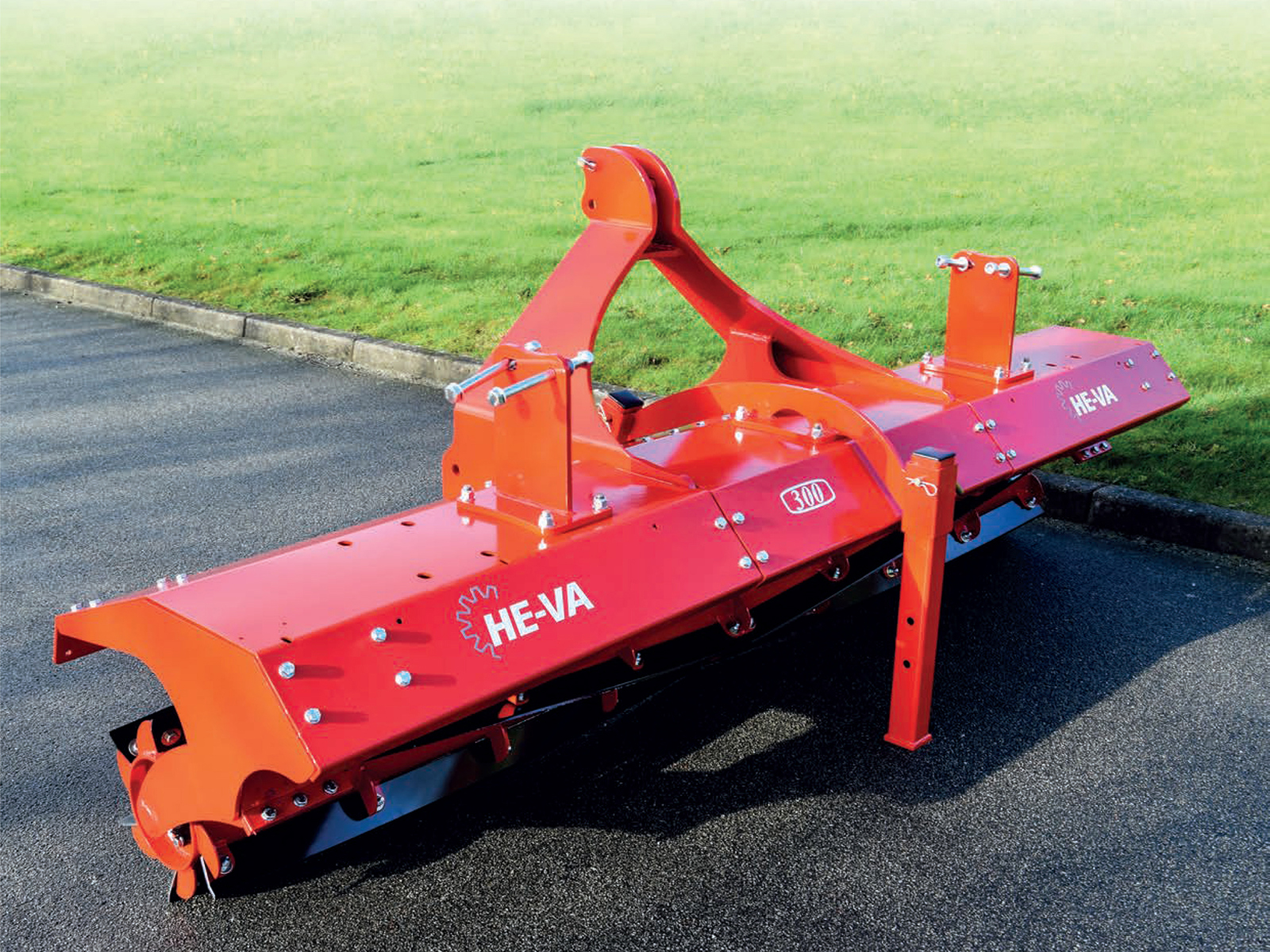 Top Cutter Solo, to reduce herbicide reliance - HE-VA UK